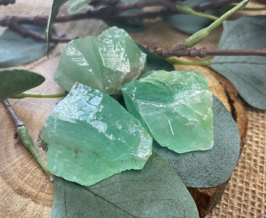 Kalcyt szmaragdowy naturalny 30-40g (1szt.) - Spokojny Umysł